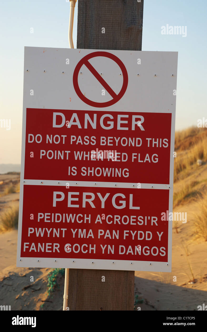 Military firing range no entry sign hi-res stock photography and images ...