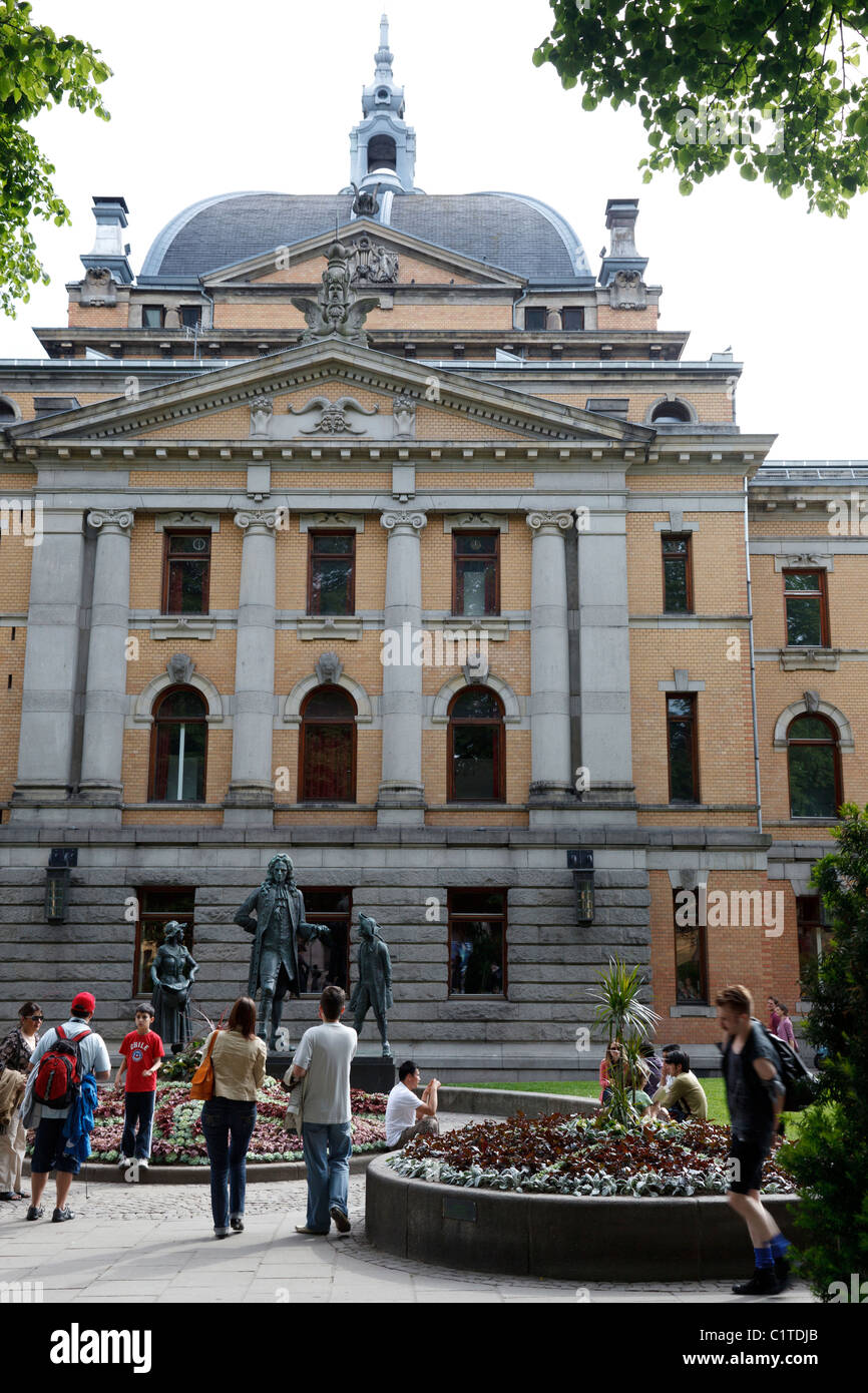 Oslo theaters hi-res stock photography and images - Alamy
