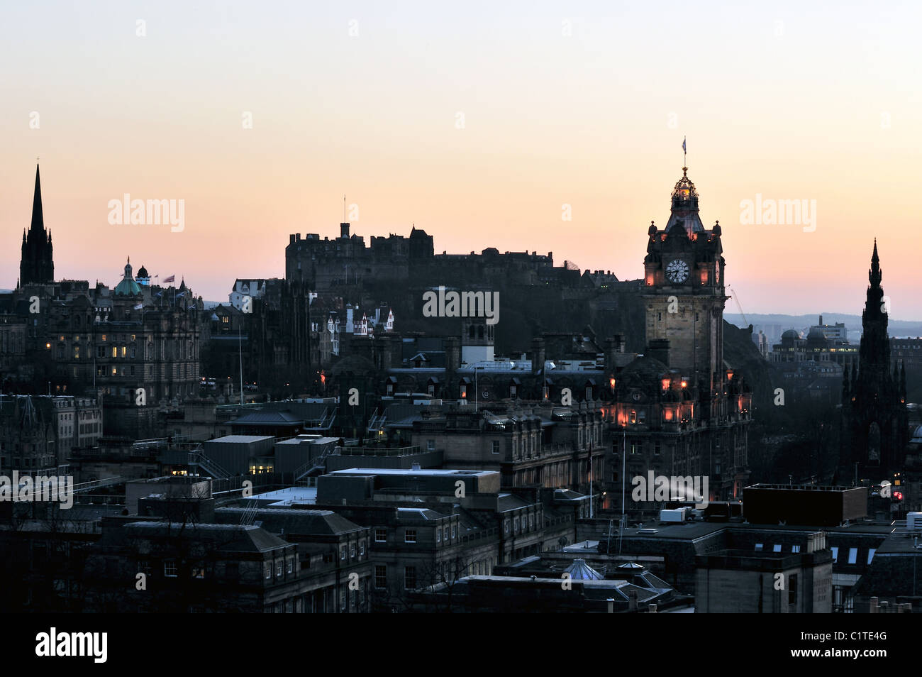 Edinburgh castle landscape hi-res stock photography and images - Alamy