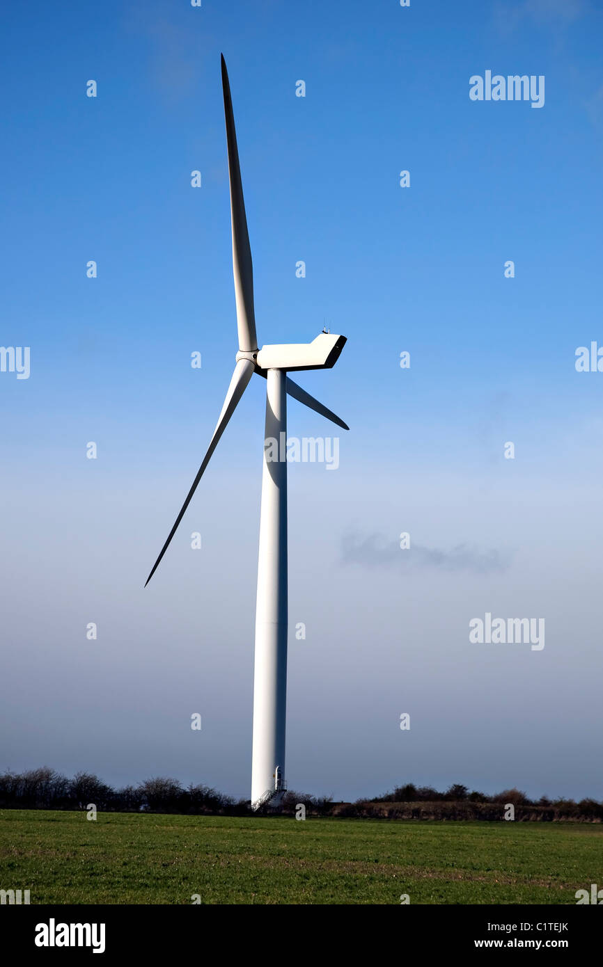Wind turbine uk hi-res stock photography and images - Alamy