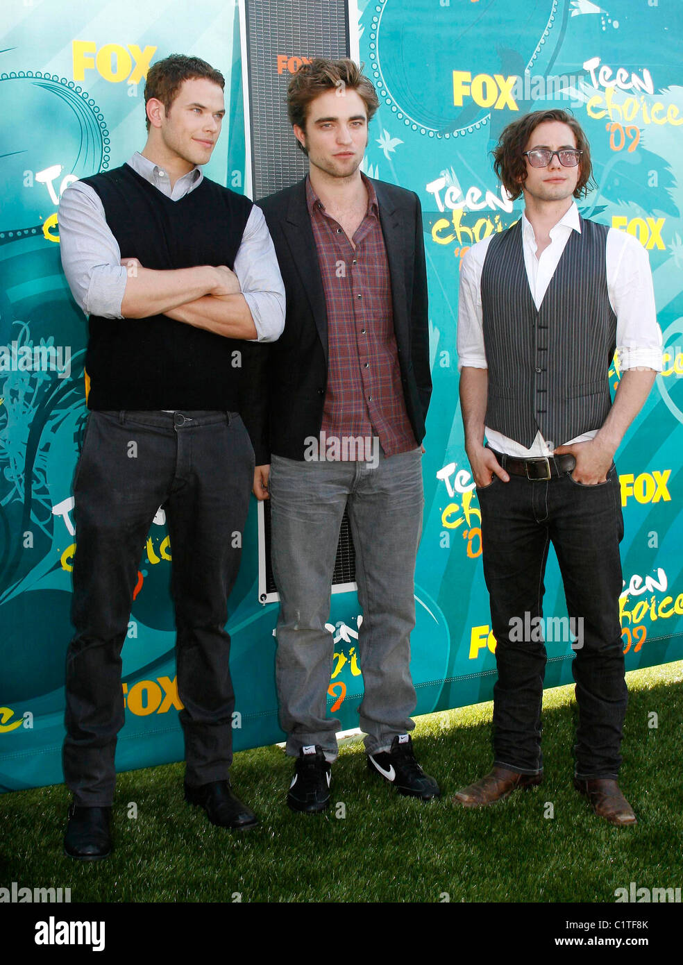 Kellan Lutz, Robert Pattinson and Jackson Rathbone cast of 'Twilight ...