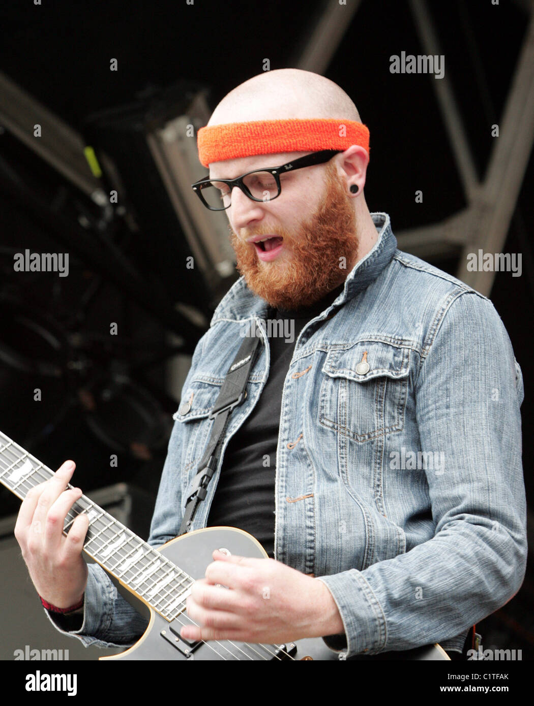 Skindred performing hi-res stock photography and images - Alamy