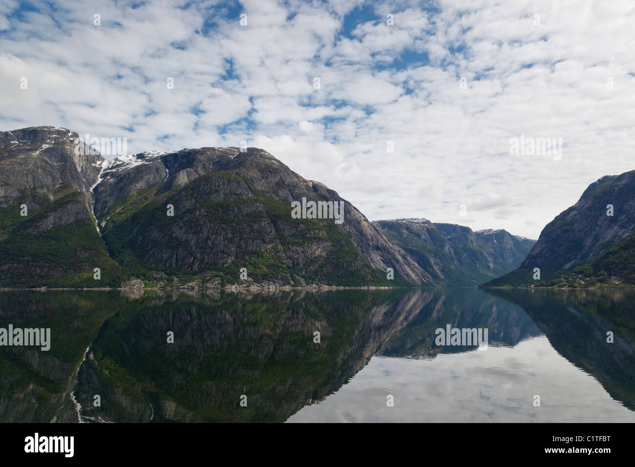 Eidfjord hi-res stock photography and images - Alamy