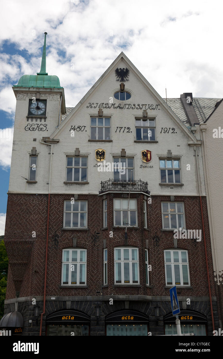Apartment buildings bergen hi-res stock photography and images - Alamy