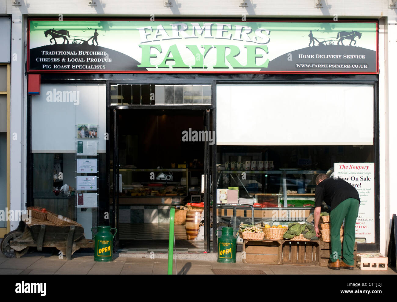 Farmers' Fayre shop in Kenilworth, Warwickshire Stock Photo - Alamy