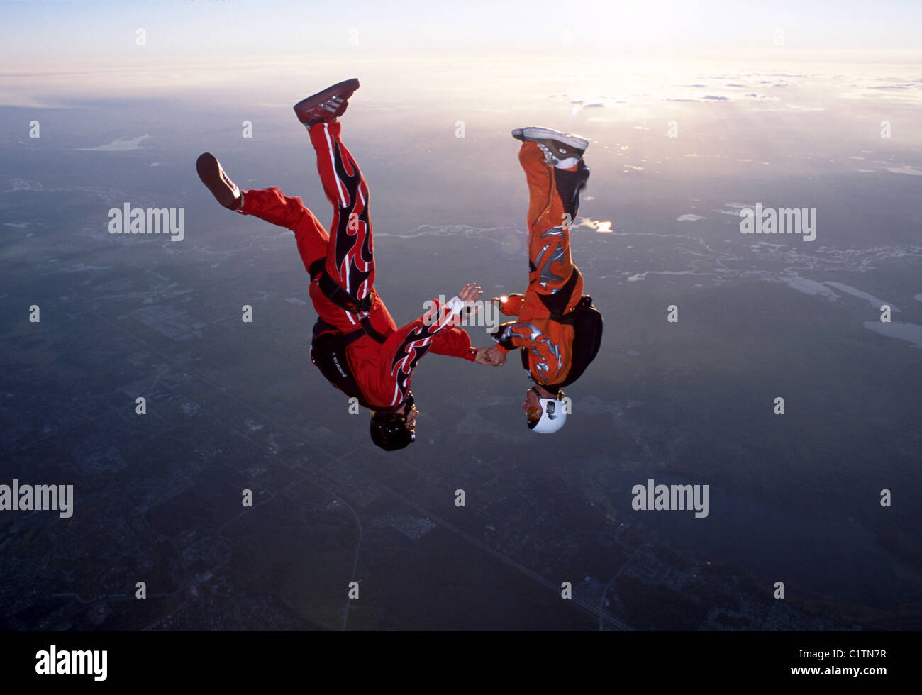 Two young people skydiving hi-res stock photography and images - Alamy