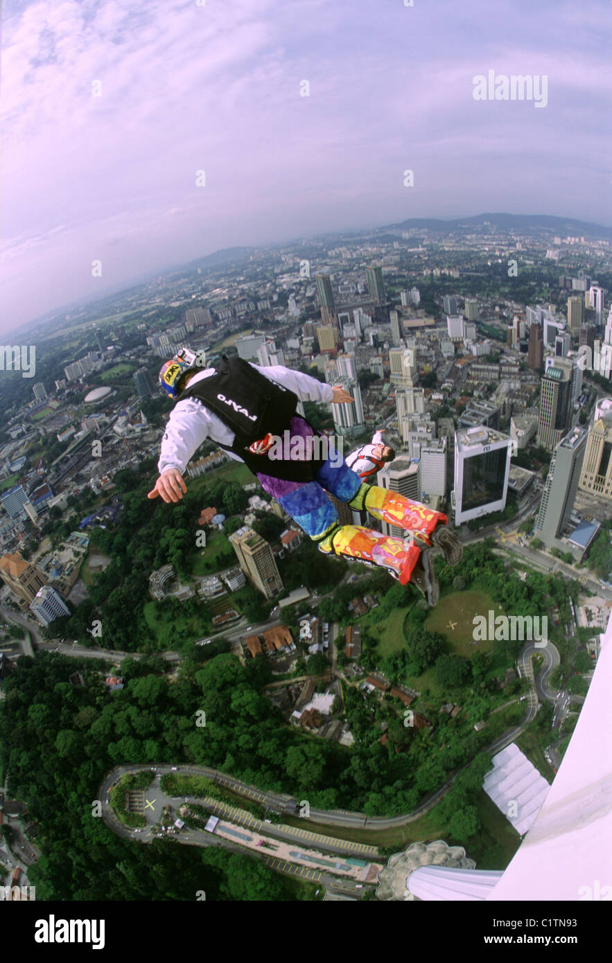Base jumping city hi-res stock photography and images - Alamy