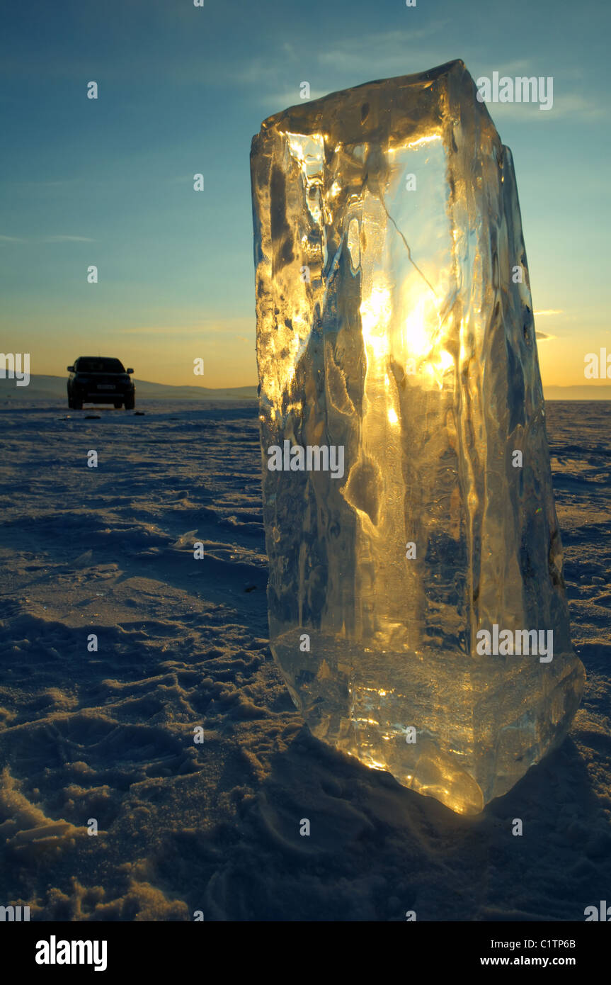 Car driving on frozen lake hi-res stock photography and images - Alamy