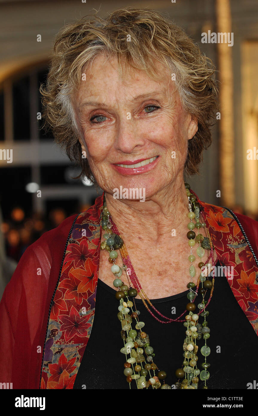 Cloris Leachman Los Angeles Premiere of Inglourious Basterds Premiere ...