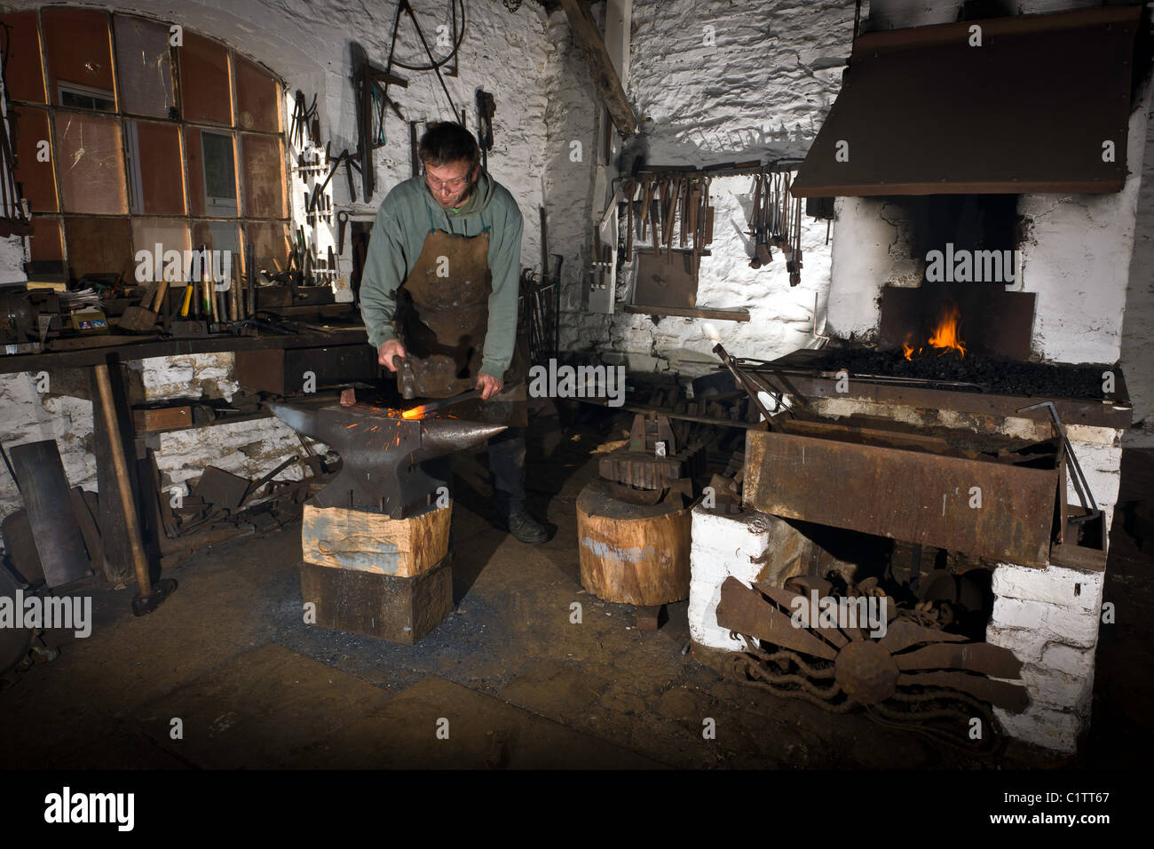 Blacksmithing Forge Stock Photos & Blacksmithing Forge Stock Images - Alamy