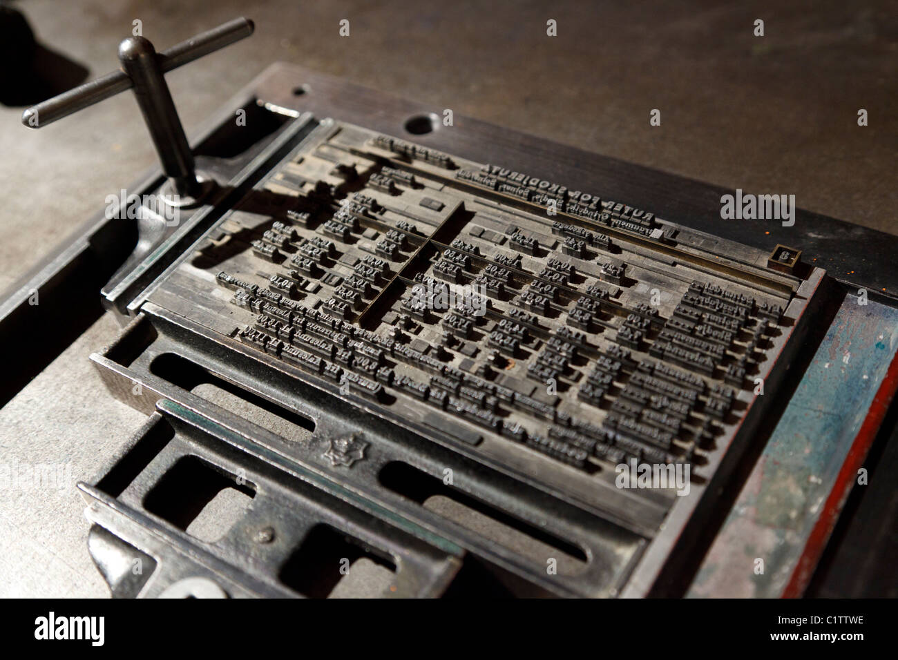 Old printing plate hi-res stock photography and images - Alamy