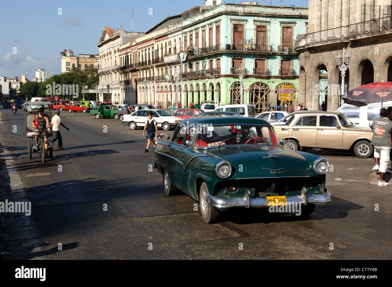 Street scenes and people Havana Cuba Stock Photo - Alamy