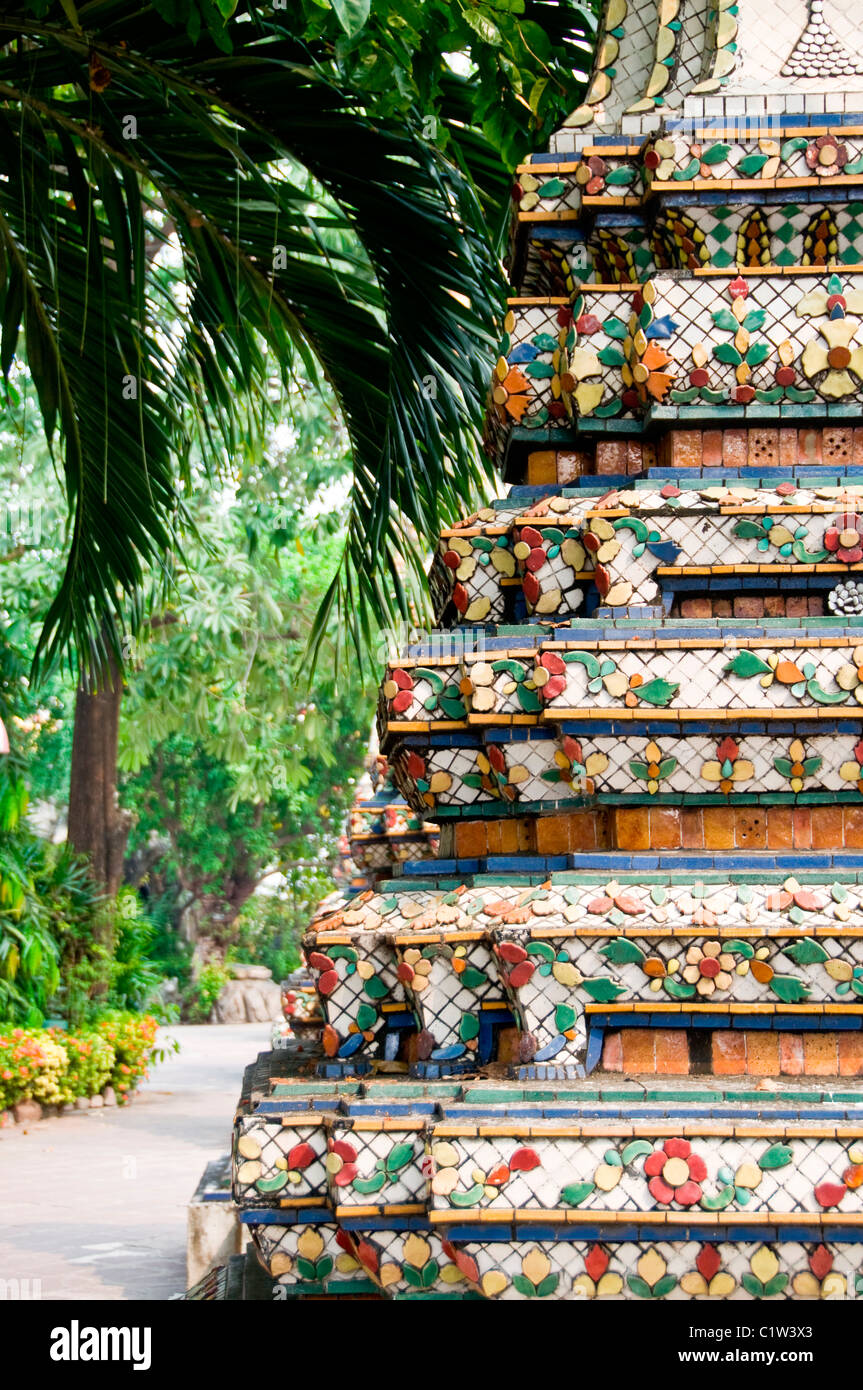 Thailand, Buddhist stupa with multi colored mosaic Stock Photo - Alamy