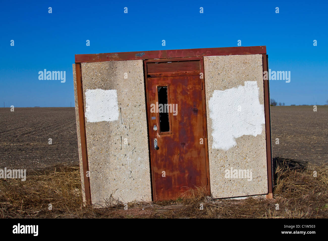 Dilapidated outbuilding hi-res stock photography and images - Alamy
