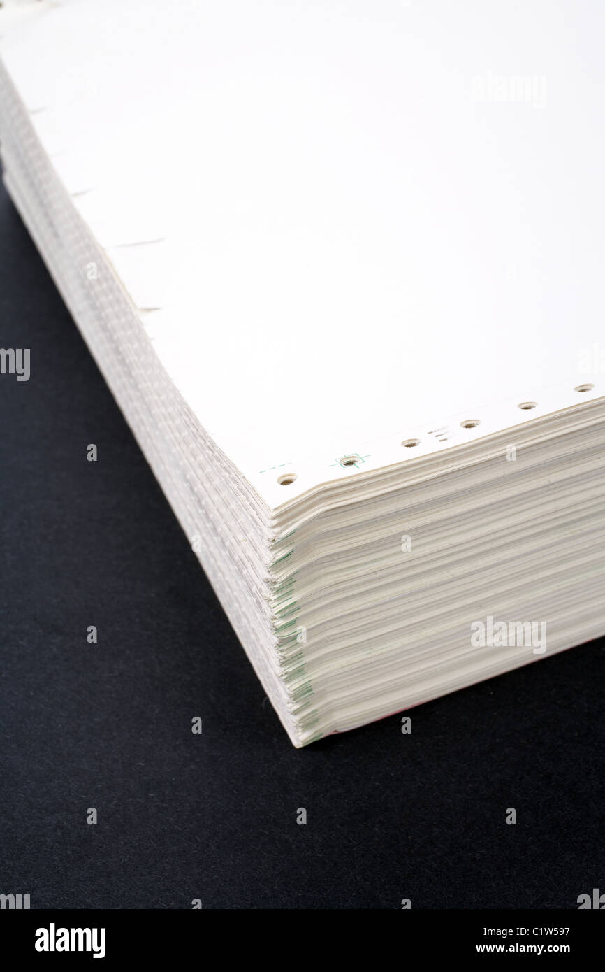 Computer printout paper hi-res stock photography and images - Alamy