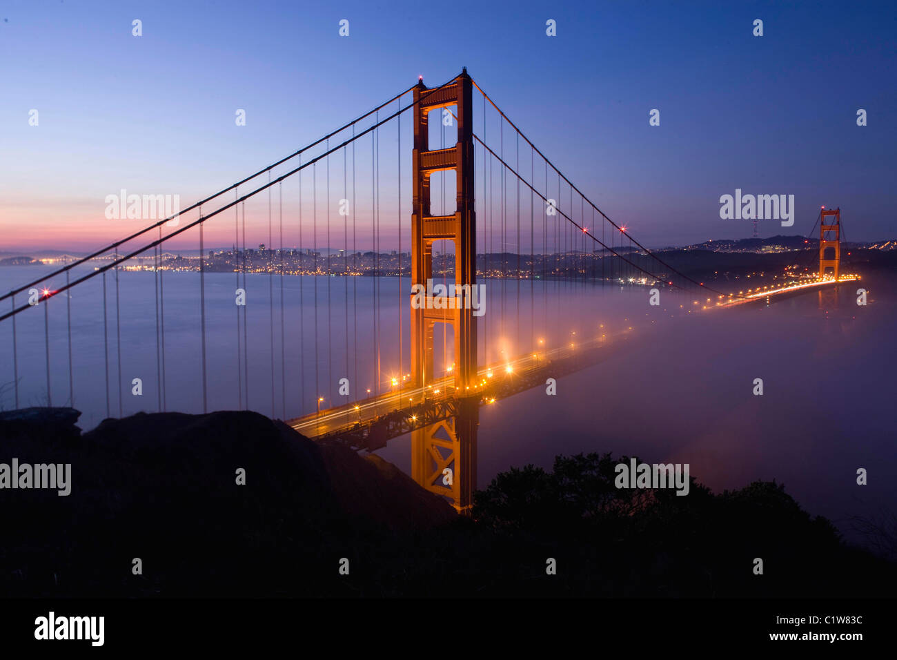 Suspension bridge across a bay, Golden Gate Bridge, San Francisco Bay ...