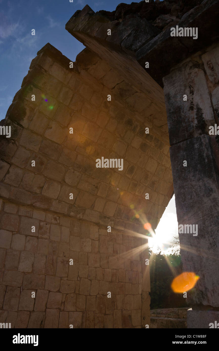 Mayan corbel arch hi-res stock photography and images - Alamy