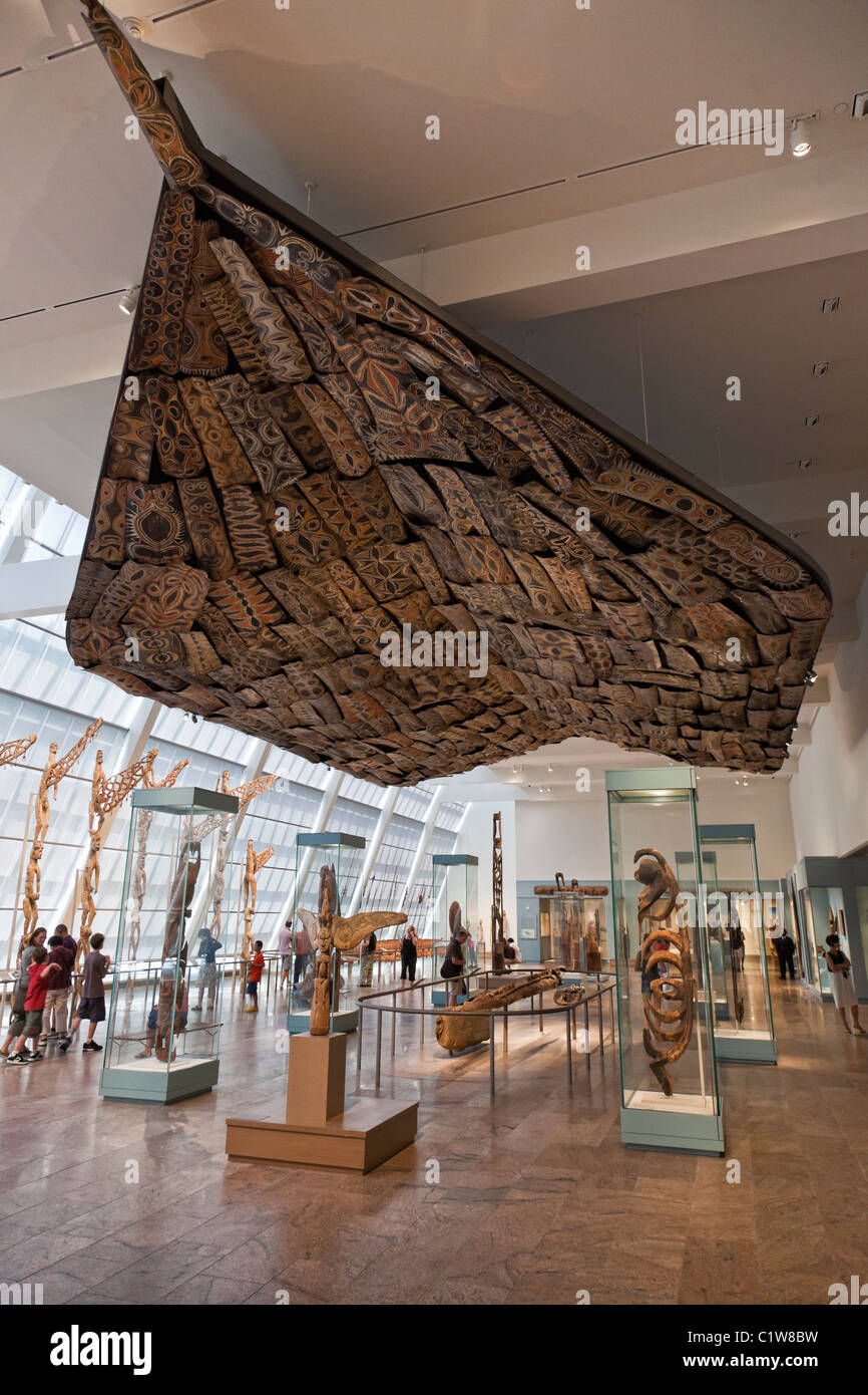 USA, New York City, Metropolitan Museum of Art, African Exhibits Stock ...