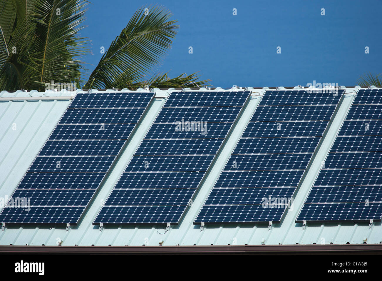 Solar panels in hawaii hi-res stock photography and images - Alamy