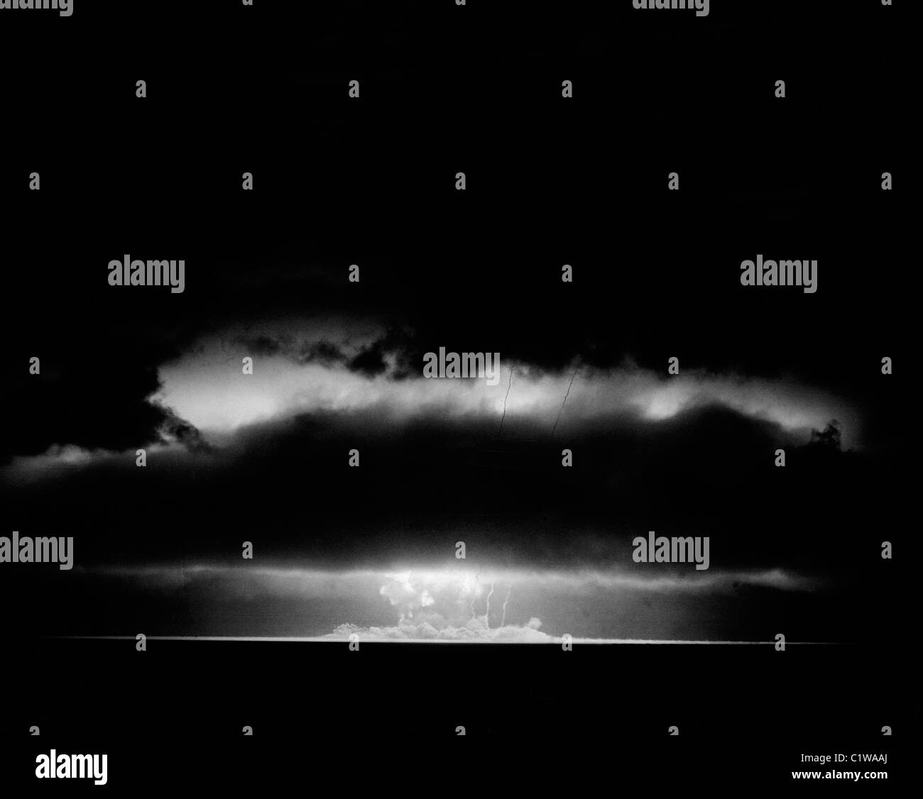 Pacific Ocean, Eniwetok Atoll, Fire ball of nuclear detonation rises ...