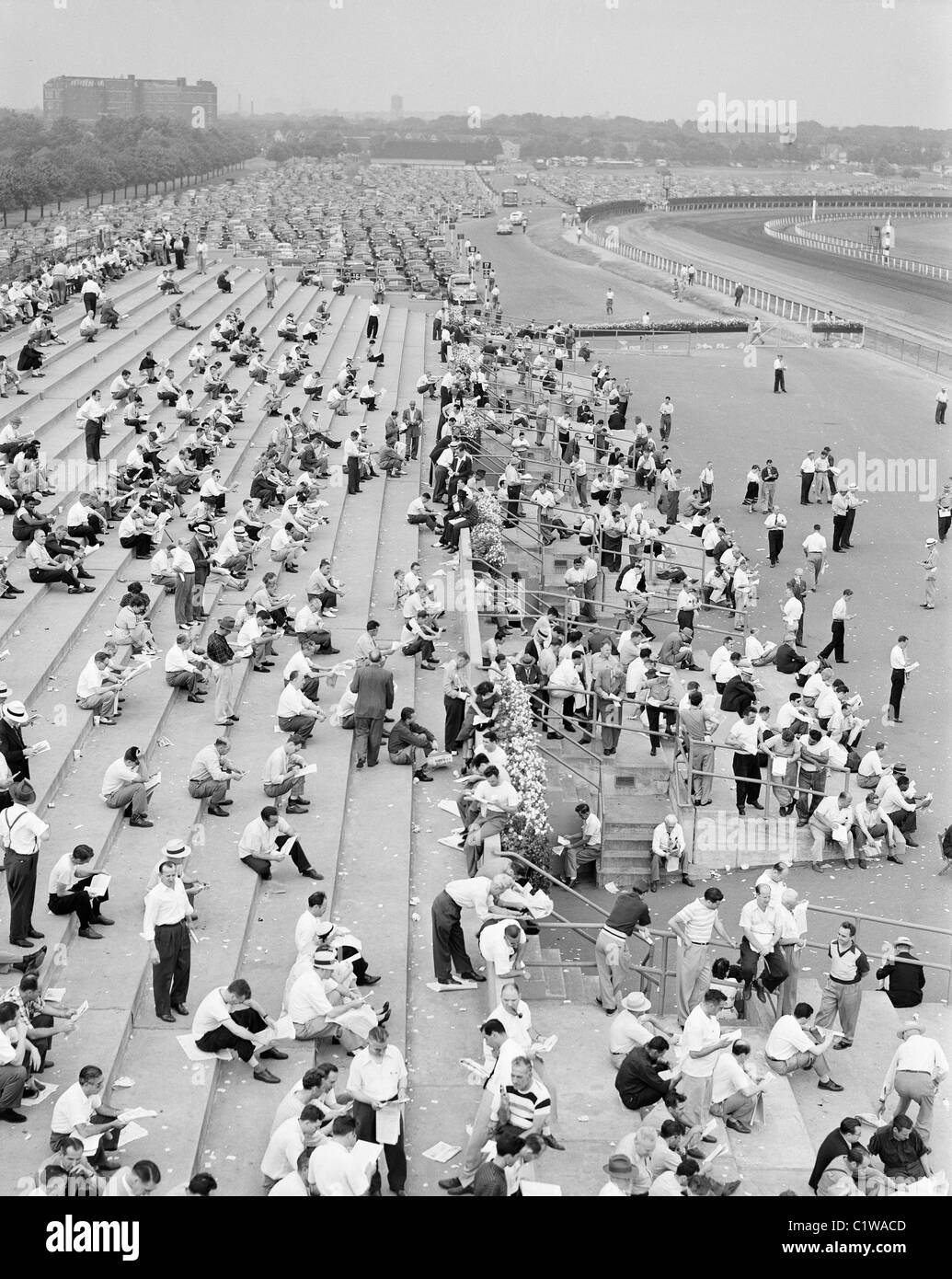 Horse racing track Black and White Stock Photos & Images - Alamy