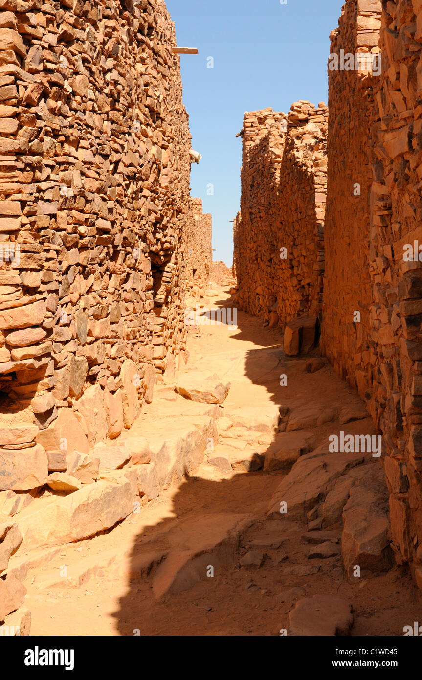 Mauretania, Ouadane, ruins of ancient city Stock Photo - Alamy