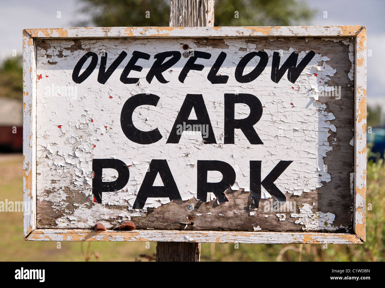Overflow Car Park Sign Stock Photo - Alamy