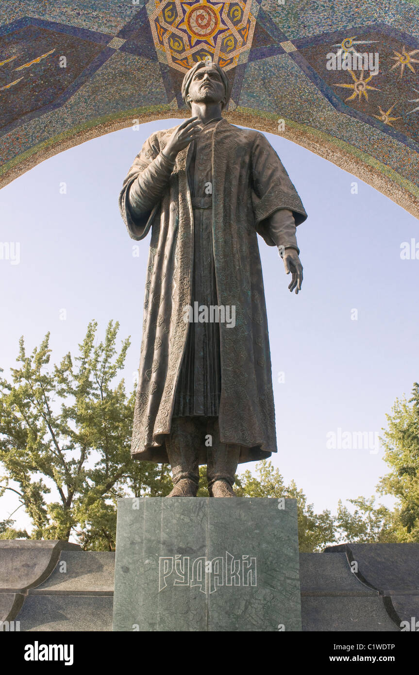 Tajikistan, Dushanbe, statue of an important man Stock Photo - Alamy