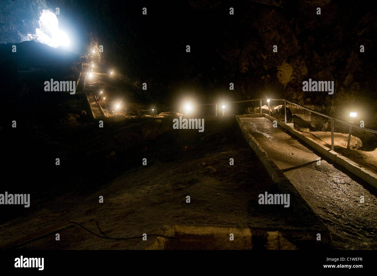 Turkmenistan, Koew Ata, Underground lake Stock Photo - Alamy