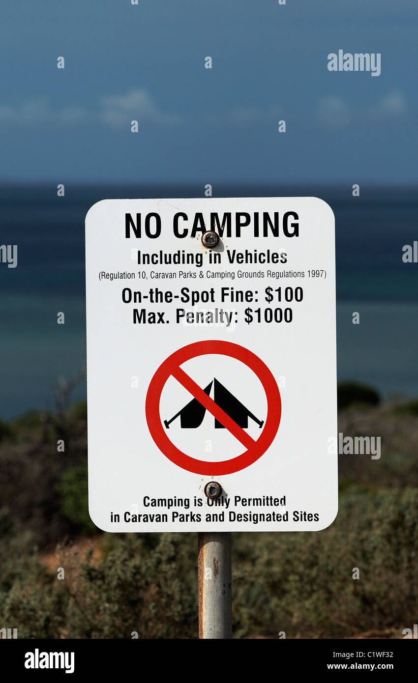 No camping signs australia hi-res stock photography and images - Alamy