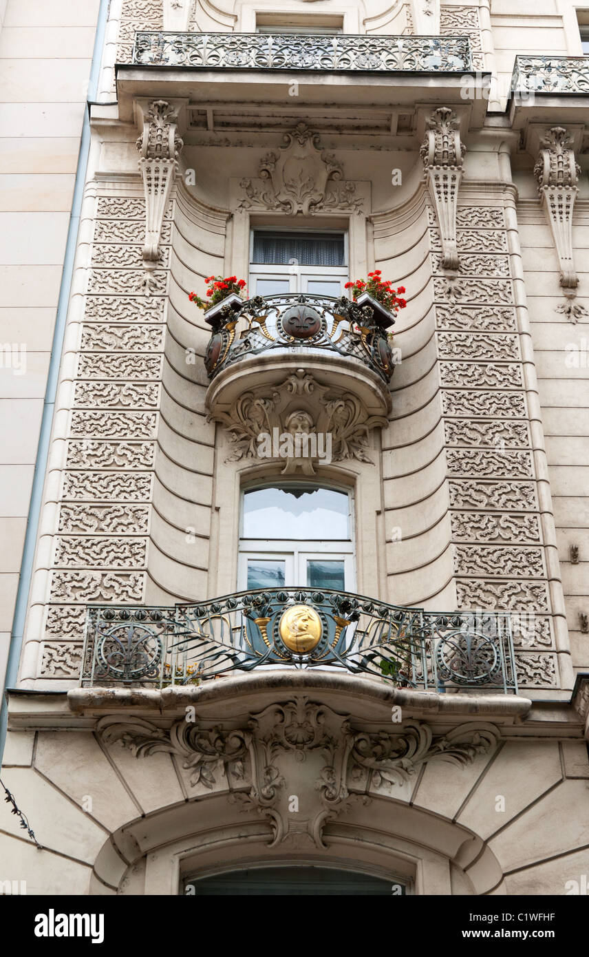 Golden balcony hi-res stock photography and images - Alamy