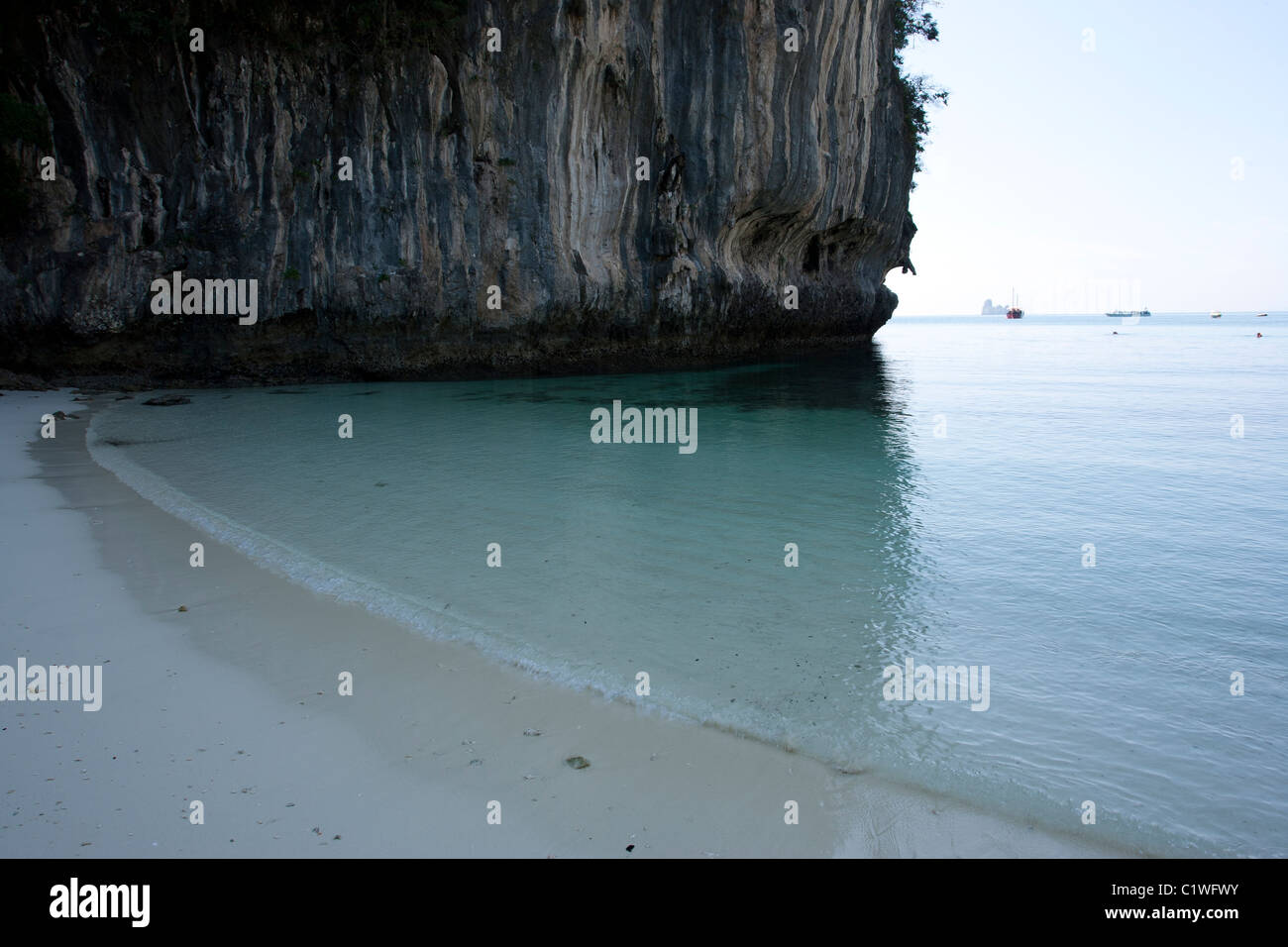 Gleaming sand hi-res stock photography and images - Alamy