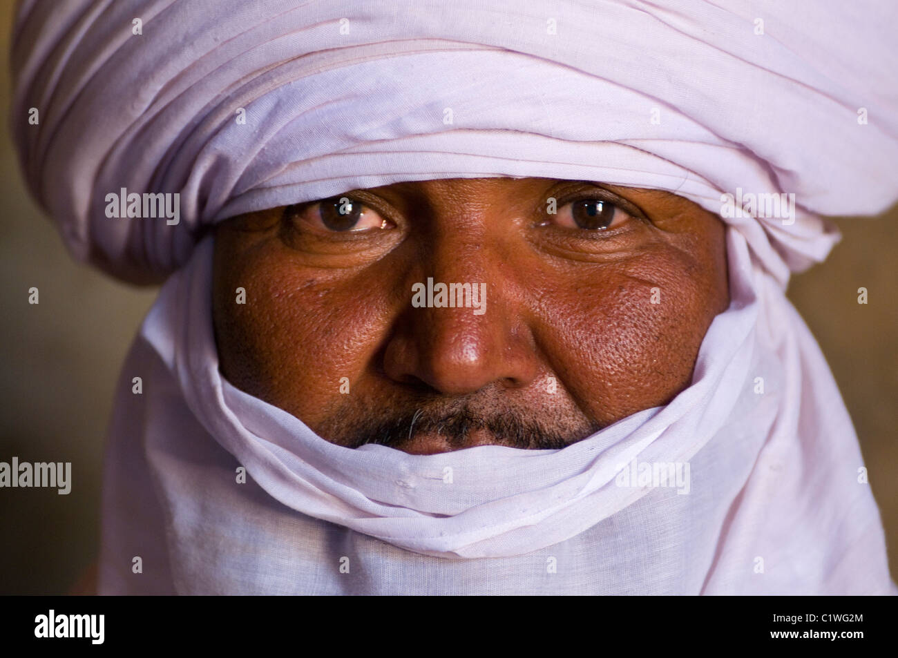 Algeria, Portrait of native tuareg, La vache qui pleure Stock Photo - Alamy