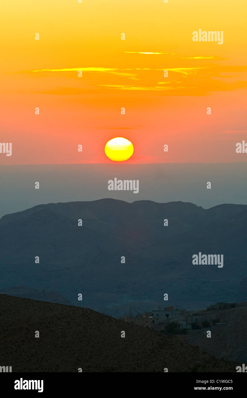 Jordan, Village in valley near fortress Shobak Stock Photo - Alamy