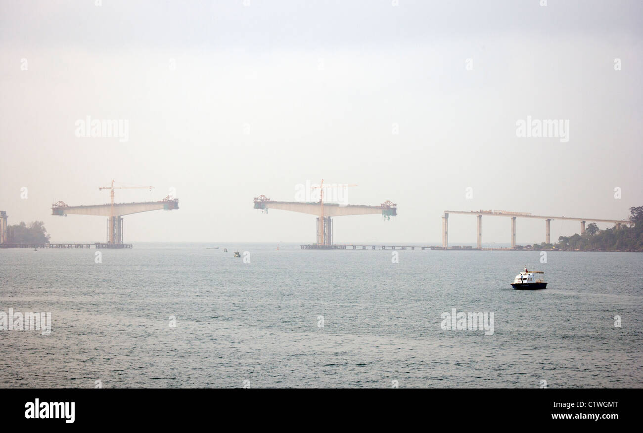 Bridge under Construction in Cambodia Stock Photo - Alamy