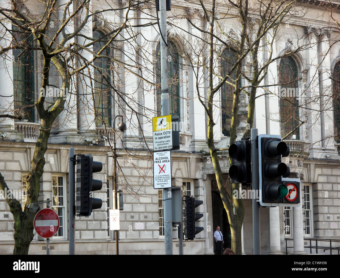 Northern ireland city hall donegal square hi-res stock photography and ...