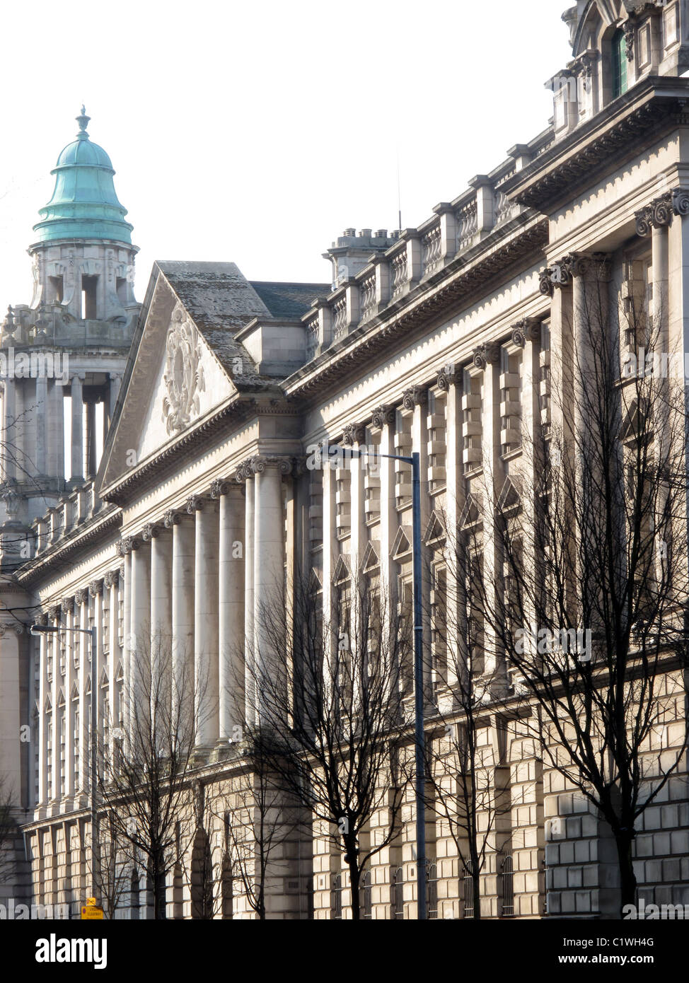 Belfast city hall donegal square hi-res stock photography and images ...