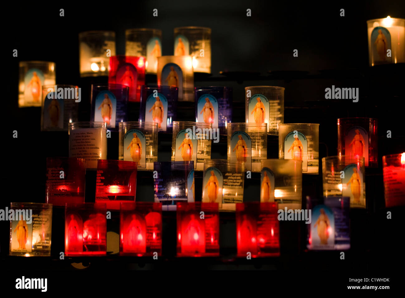 Red candles in roman catholic hi-res stock photography and images - Alamy