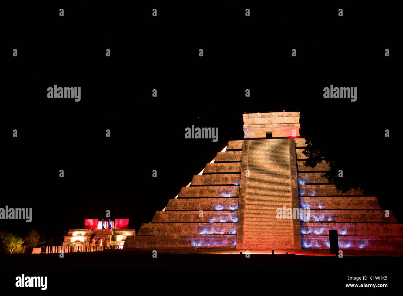 Luz y sonido hi-res stock photography and images - Alamy