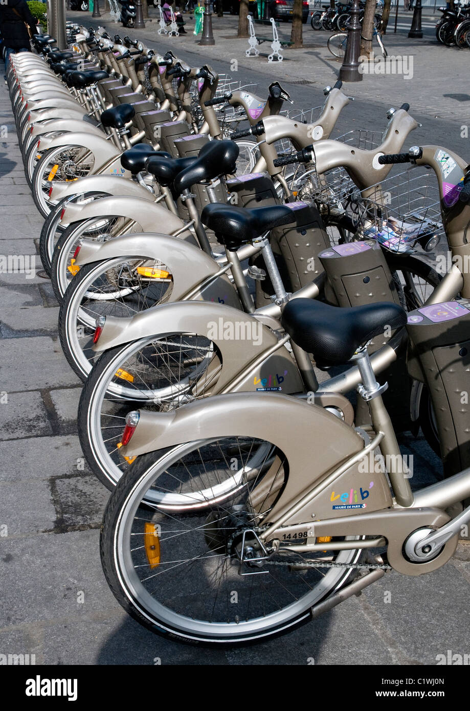 Pay to ride bikes hi-res stock photography and images - Alamy