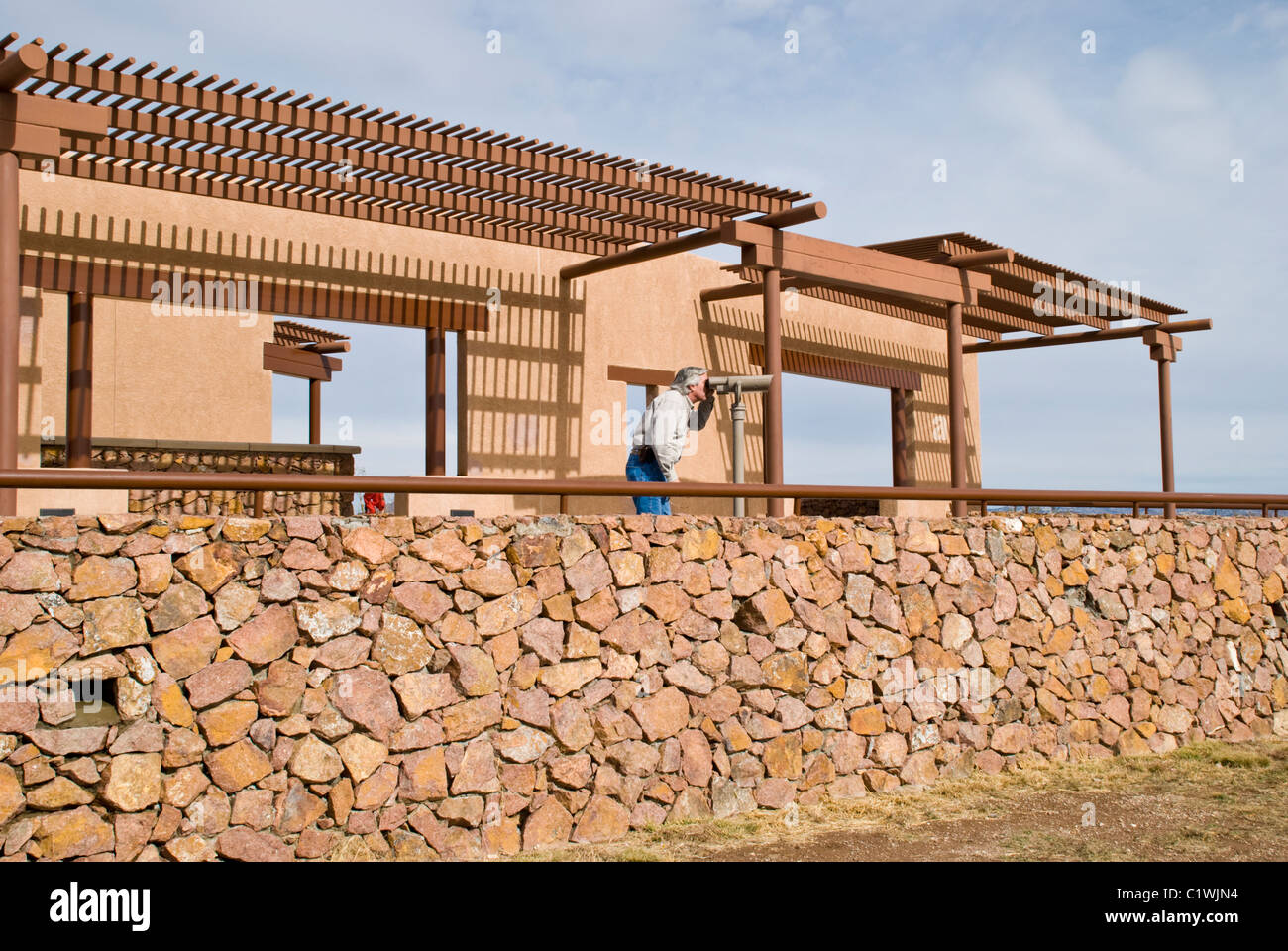 From this viewing station, the mysterious Marfa lights may be seen ...