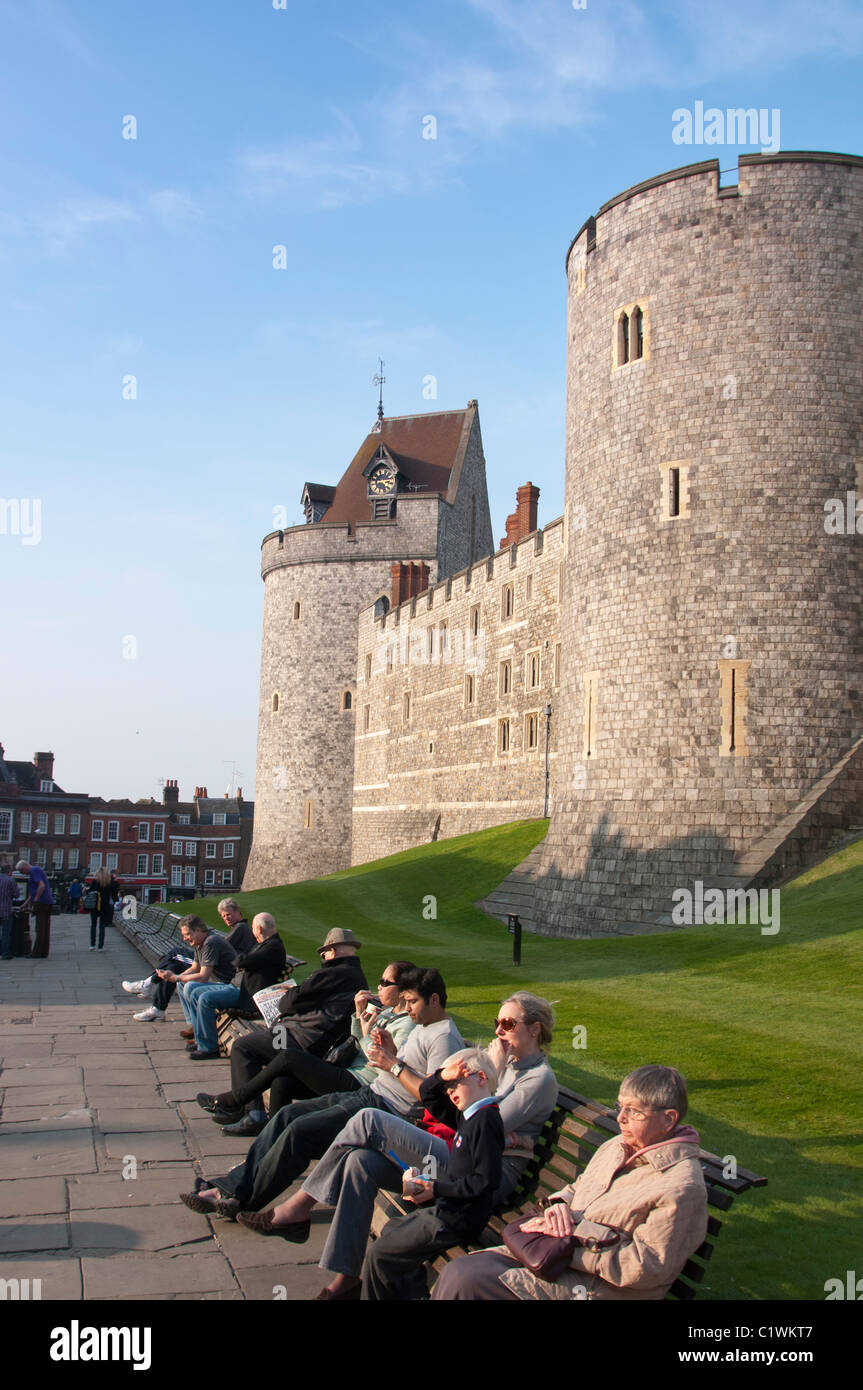 Castles people hi-res stock photography and images - Alamy
