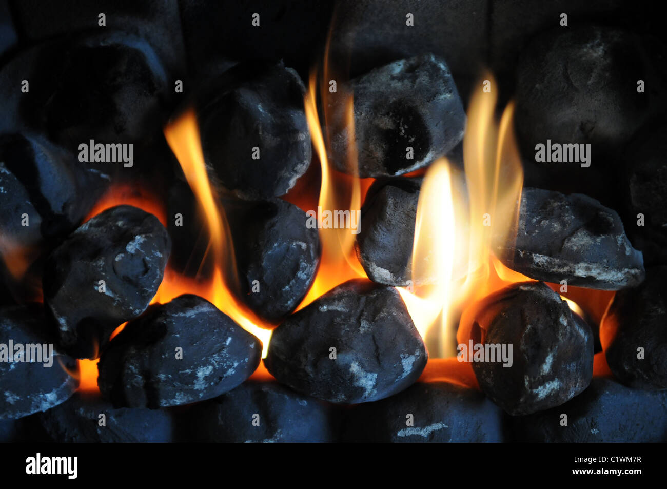Gas fire hi-res stock photography and images - Alamy