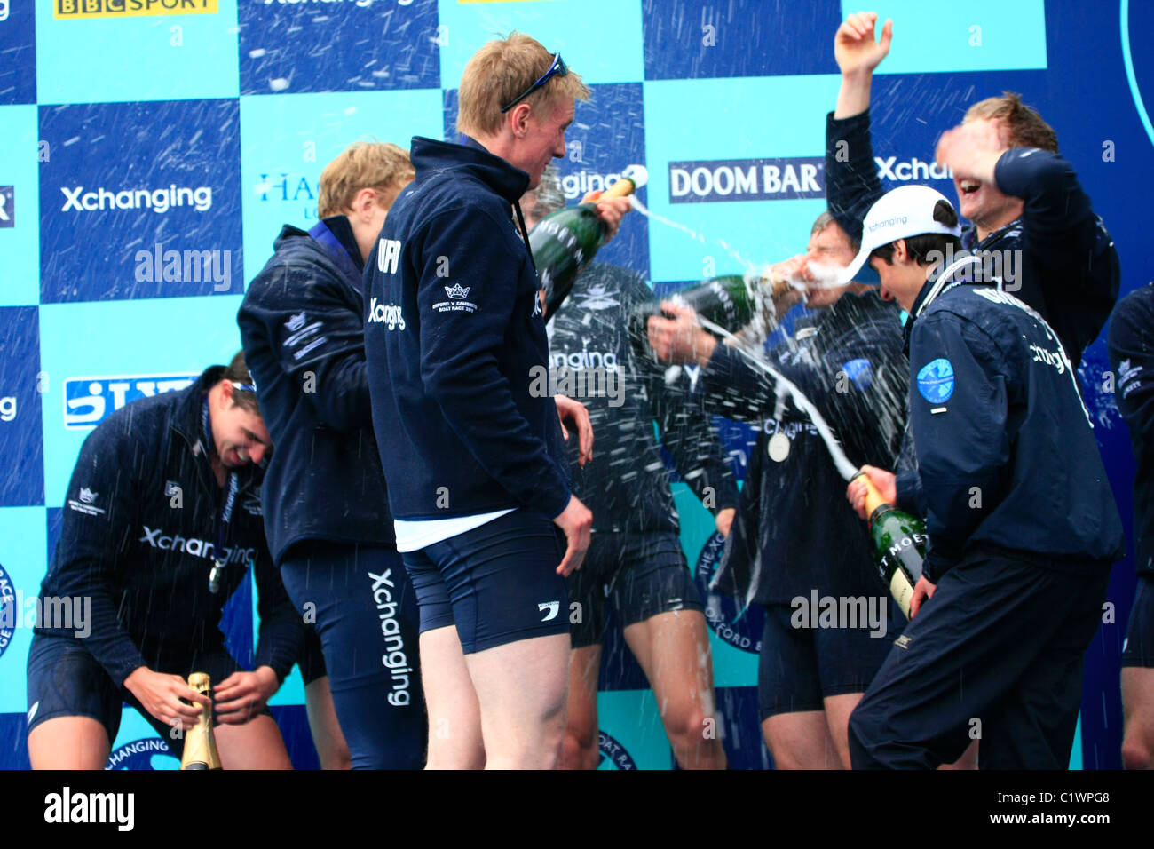 Oxford university rowing crew hi-res stock photography and images - Alamy