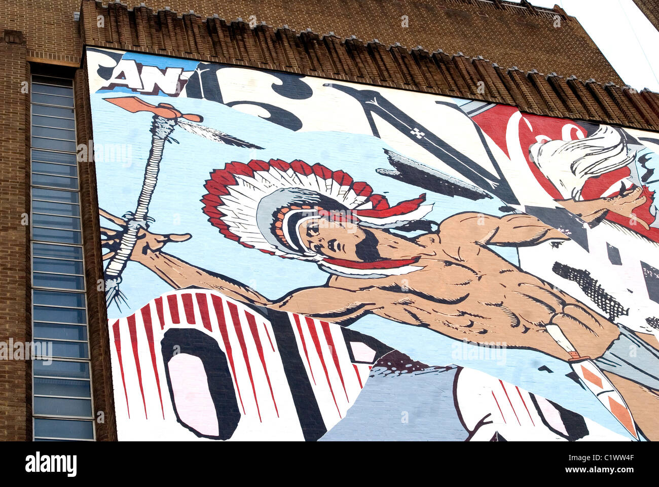 Graffiti in London Tate Modern Wall Stock Photo - Alamy
