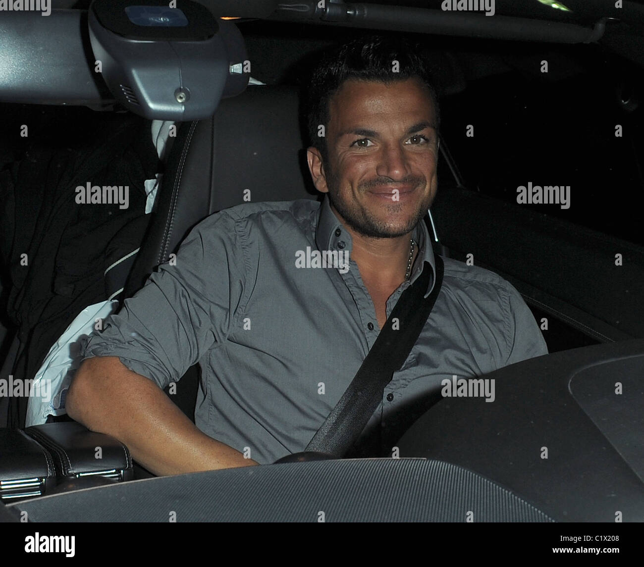 Peter Andre and his brother stop off at a service station in Gaydon, en ...