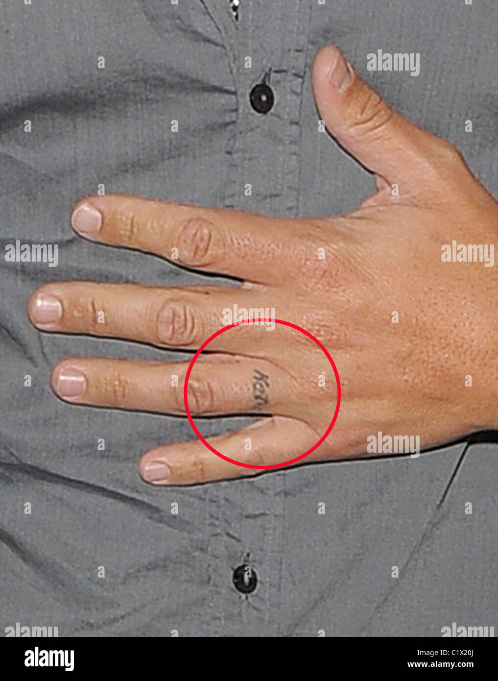 Peter Andre and his brother stop off at a service station in Gaydon, en ...