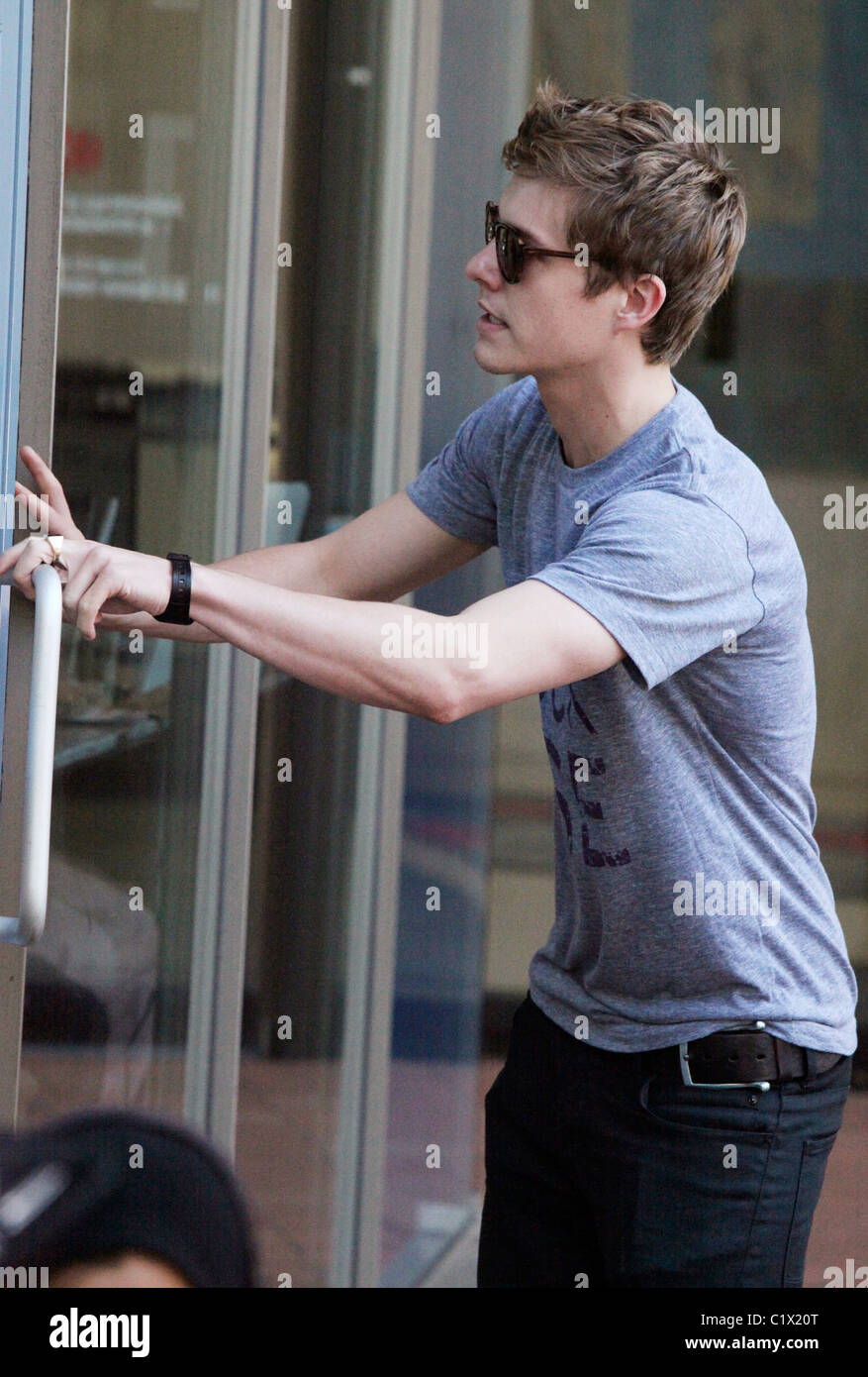 Xavier Samuel goes the Vancouver Art Gallery. Vancouver, Canada - 16.08 ...