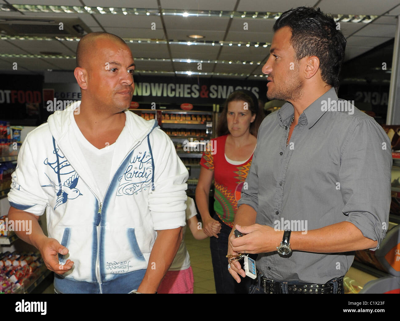 Peter Andre and his brother stop off at a service station in Gaydon, en ...