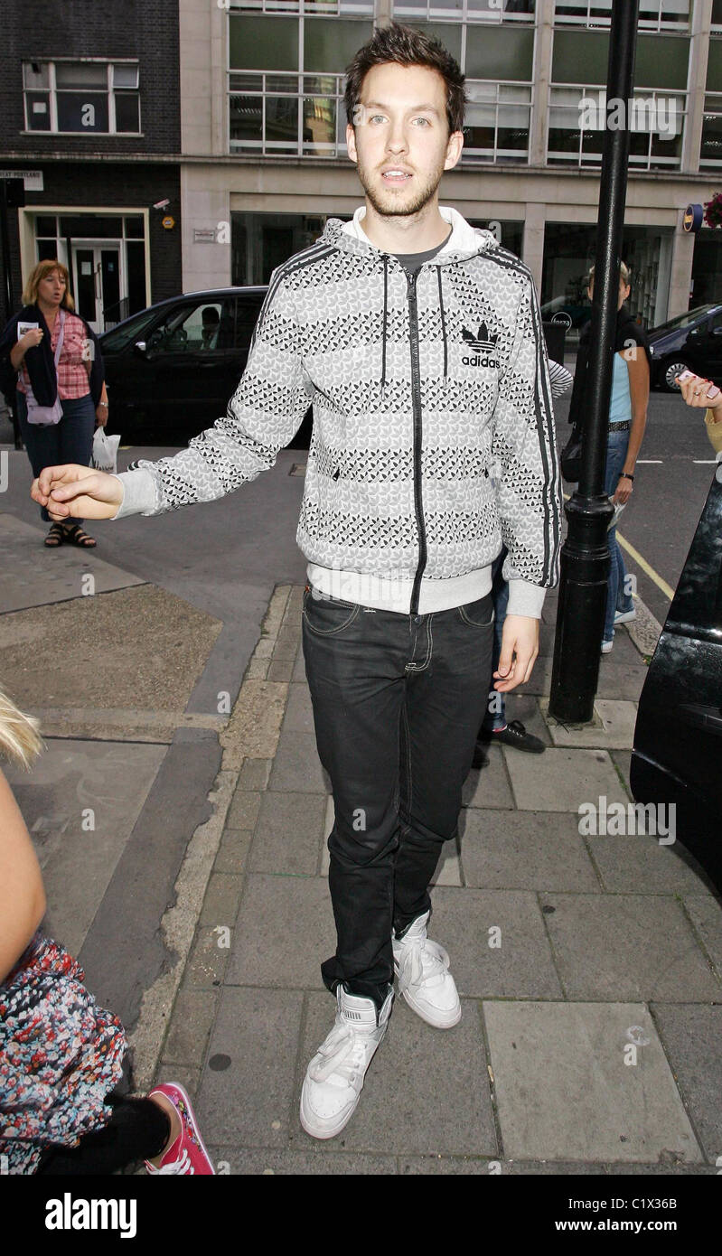 Calvin Harris Outside